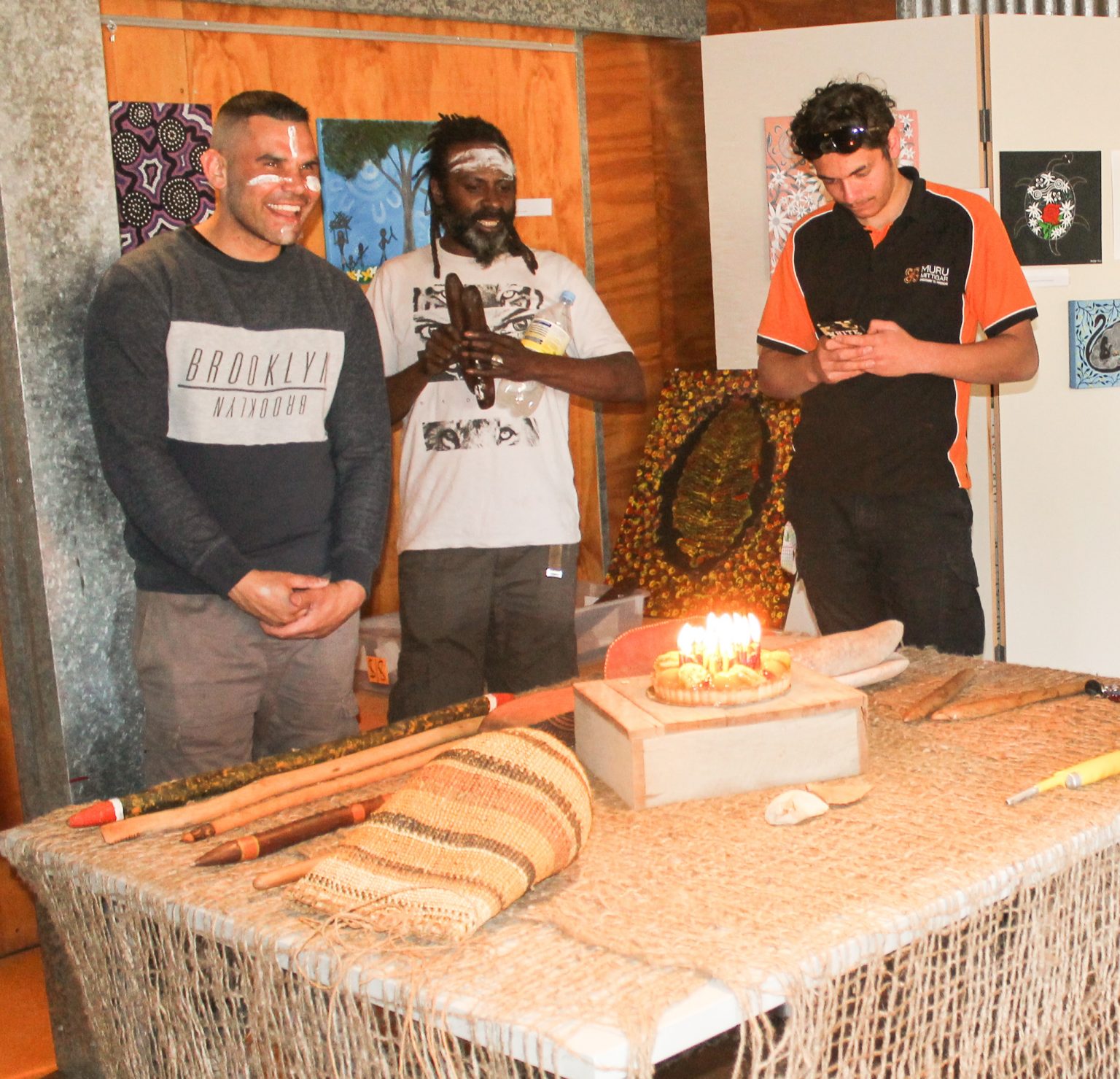 Muru Mittigar Visit | Australia - Momma Wanderlust | Family Travel