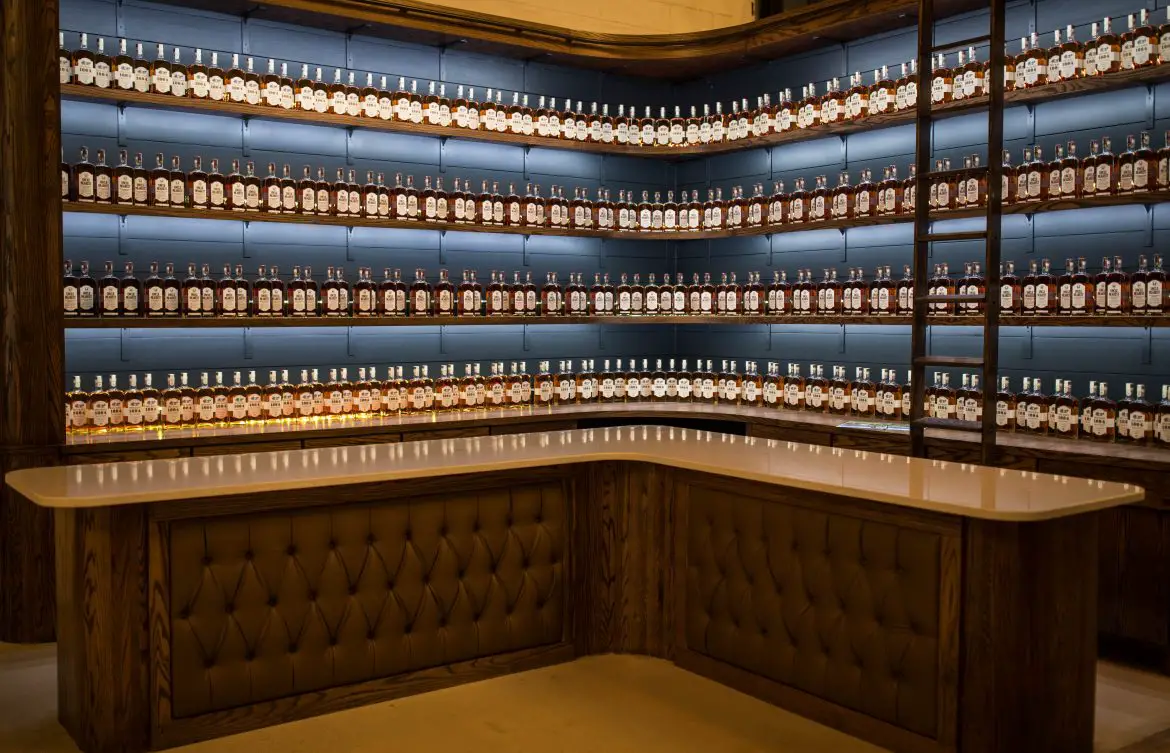 Nearest Green Distillery Tour - Tennessee - Momma Wanderlust